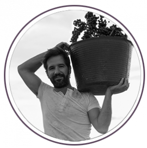 Ricardo Arambarri - WINE LAND